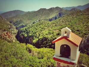 Kandylakia: History and Traditions of the Roadshine Shrines in Greece ...